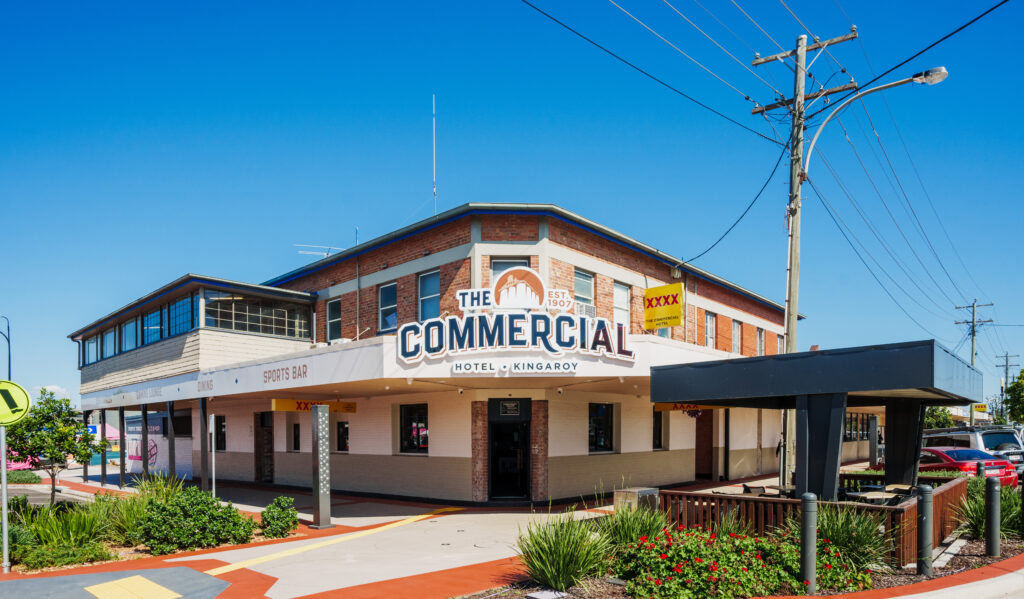 Eat, Drink, Play & Stay - Compub | The Commercial Hotel Kingaroy